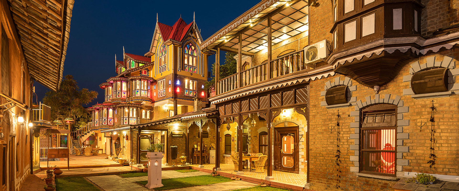 A Luxurious Heritage Hotel in Garli, Pragpur - Chateau Garli